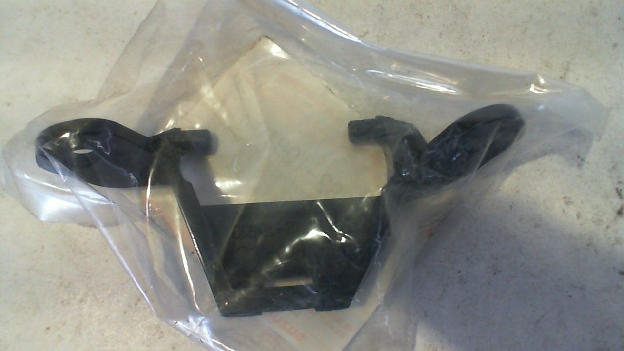 MOLLETTA COP.BENZ. BURGMAN SUZUKI 47382-10G10-000 - NEIROTTI RICAMBI