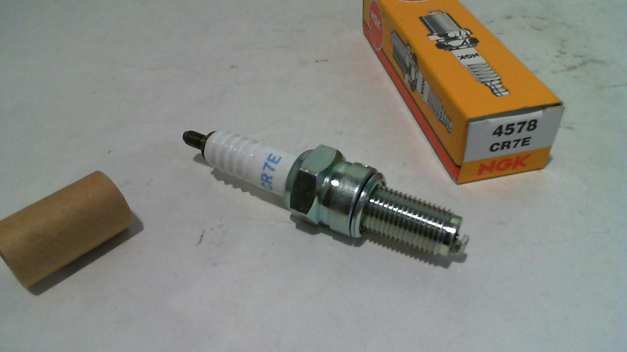 CANDELA NGK CR7E 4578 - NEIROTTI RICAMBI