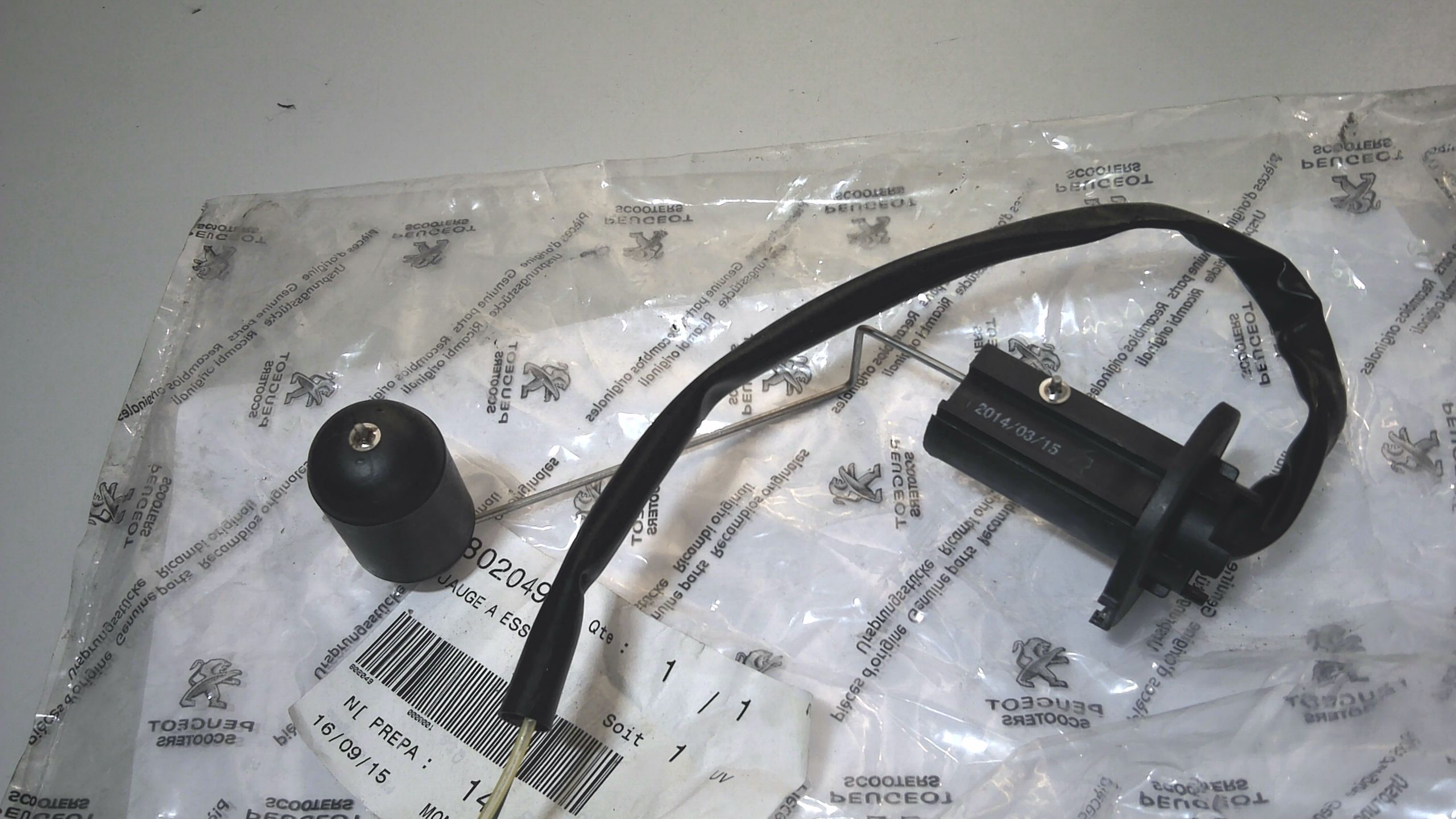 GALLEGGIANTE SERBATOIO Peugeot Tweet / Sym Symphony PEUGEOT 802049 ...