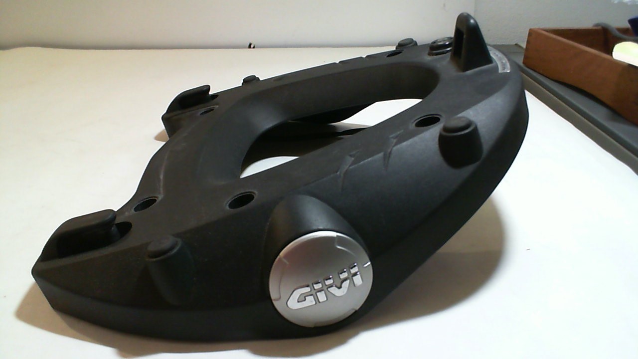 PIASTRA MONOKEY SYSTEM GIVI M5 USATO - NEIROTTI RICAMBI
