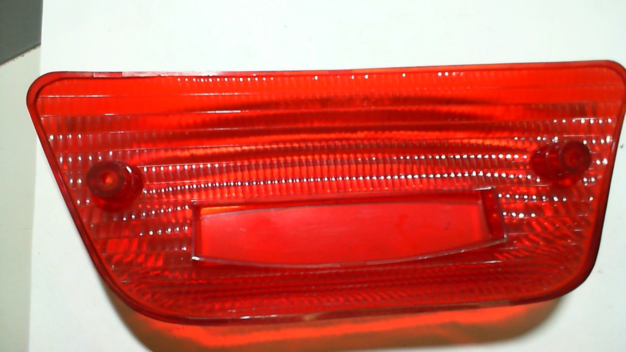 VETRO FARO POSTERIORE ZIP SP PIAGGIO TRIOM 220122 - NEIROTTI RICAMBI